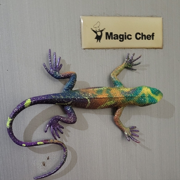 Accents | Vintage W Plastic Lizard With Magnetic Multicolorglitter ...